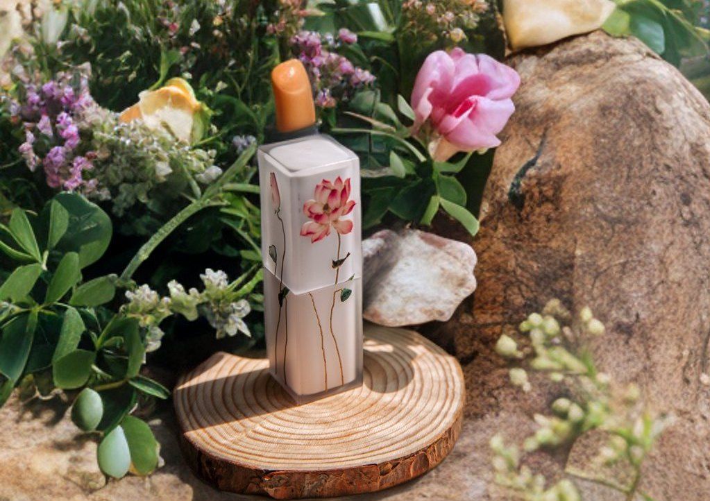 MoiEm - lipstick from Vietnam